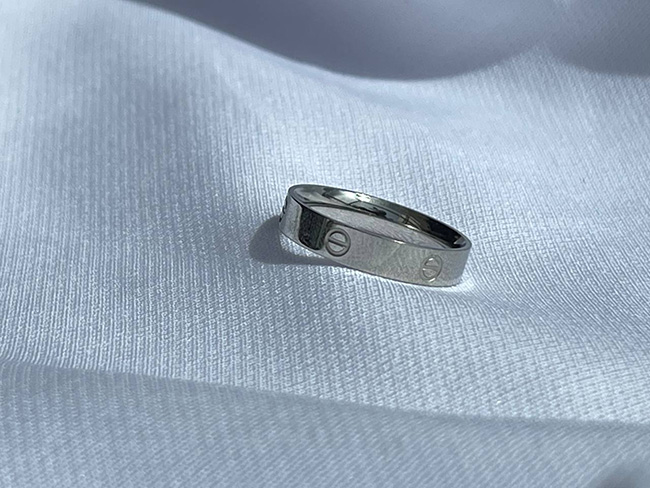 انگشتر کارتیر طرح لاو نقره ای • گالری بدلیجات ترنج